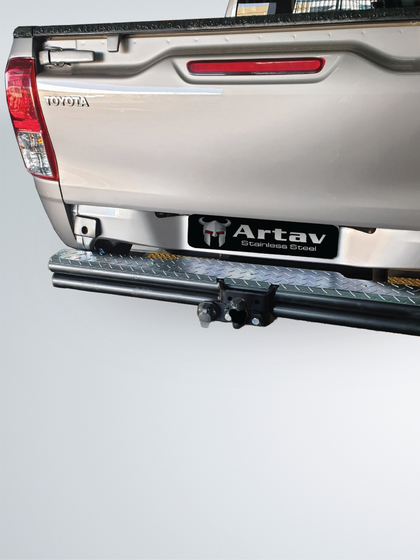 ARTAV Toyota Hilux (2011-Present) Rear Step – Bakkie & Outdoor